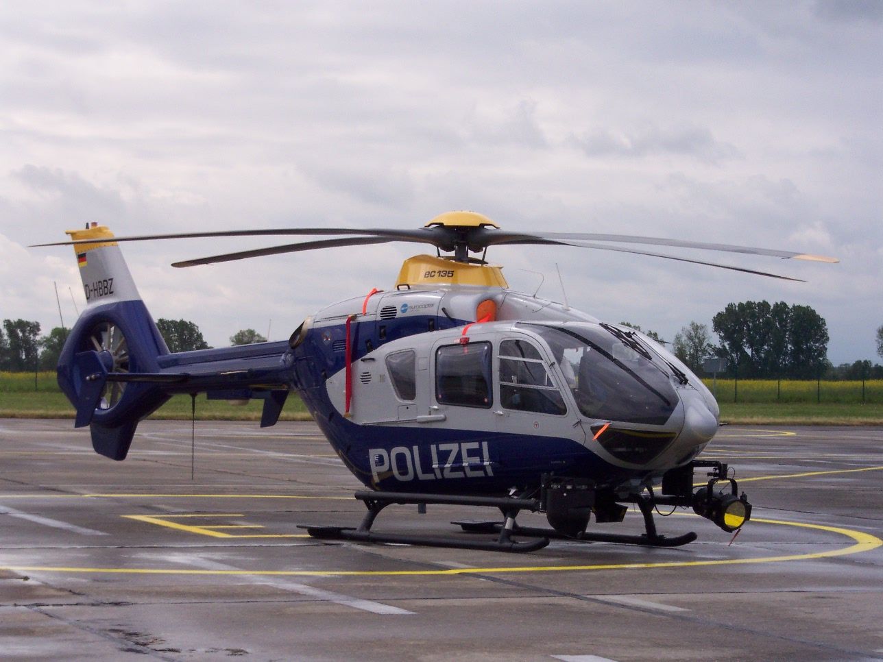 Eurocopter EC135, un elicopter versatil - Romania Military