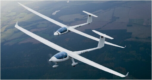Stemme S10, planorul motorizat cu elice retractabila si aripi pliabile ...