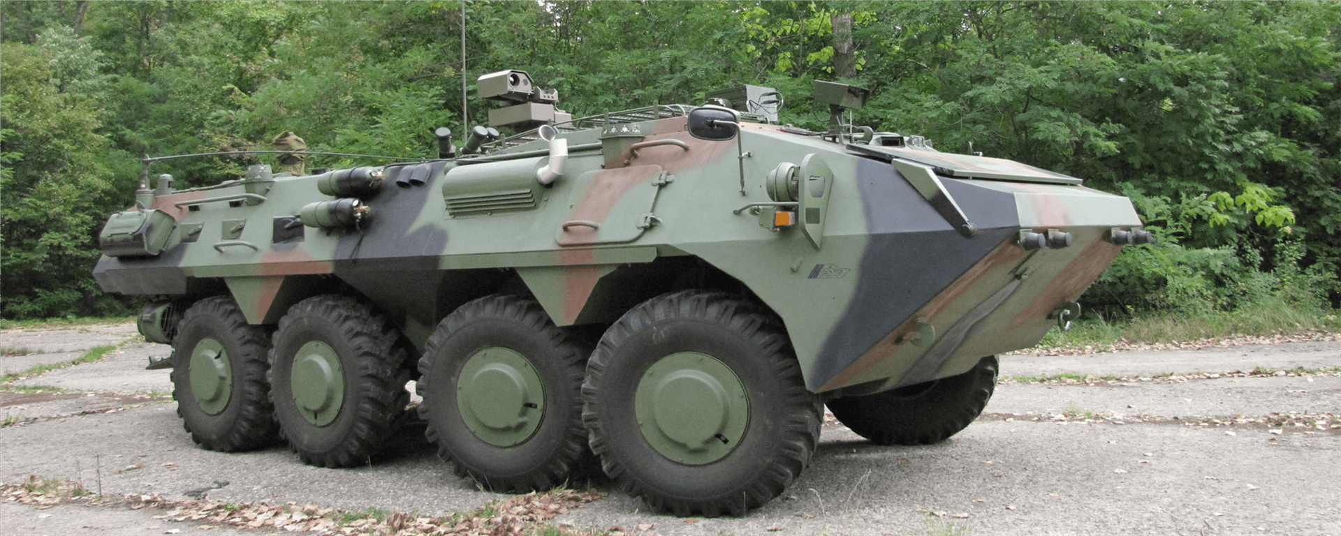 BTR-87, un fel de SAUR1 - Romania Military