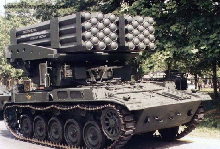 AMX-13 LAR-160 -VENEZUELA - Romania Military