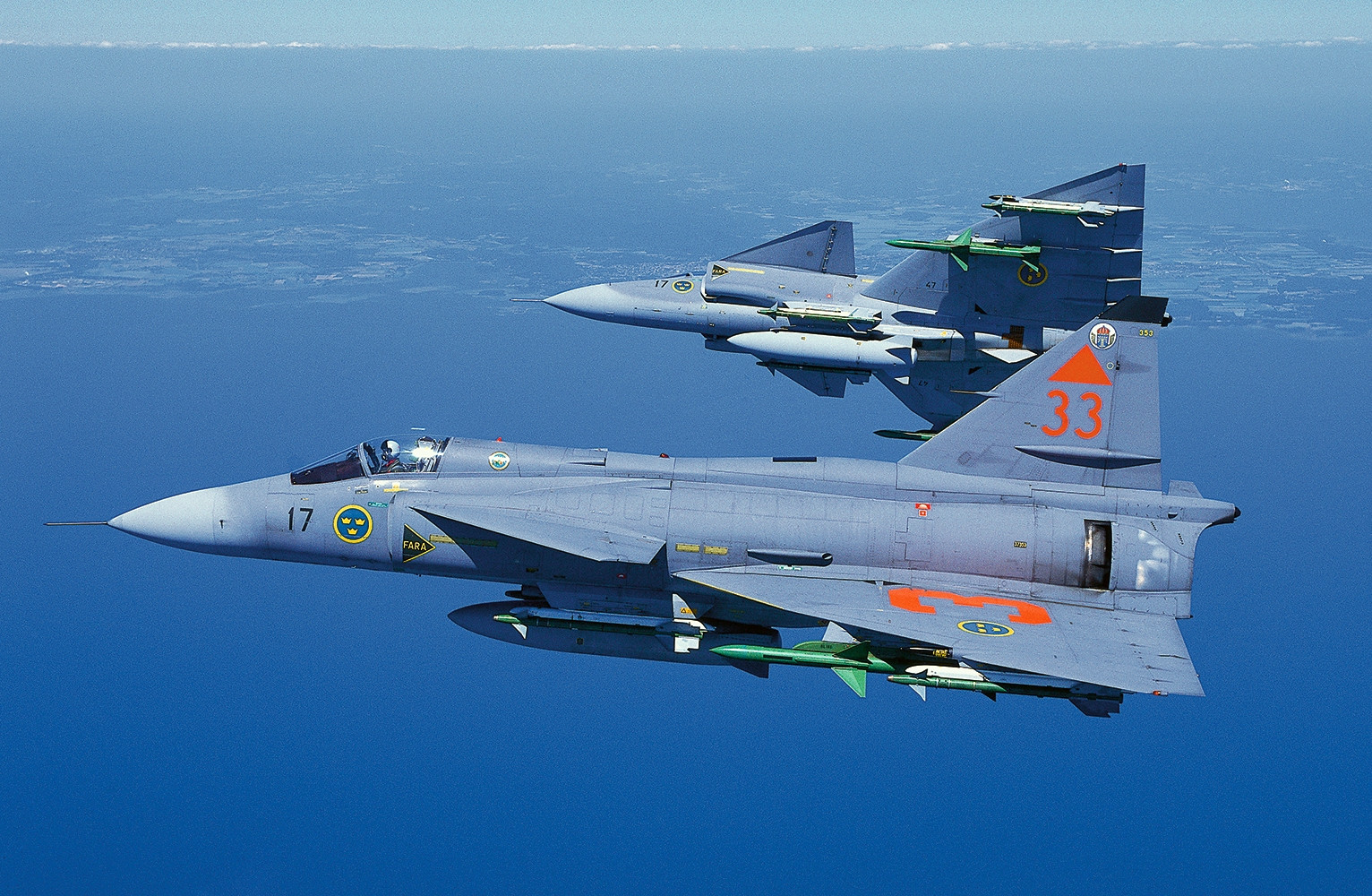 J-37 Viggen operand in conditii austere - Romania Military