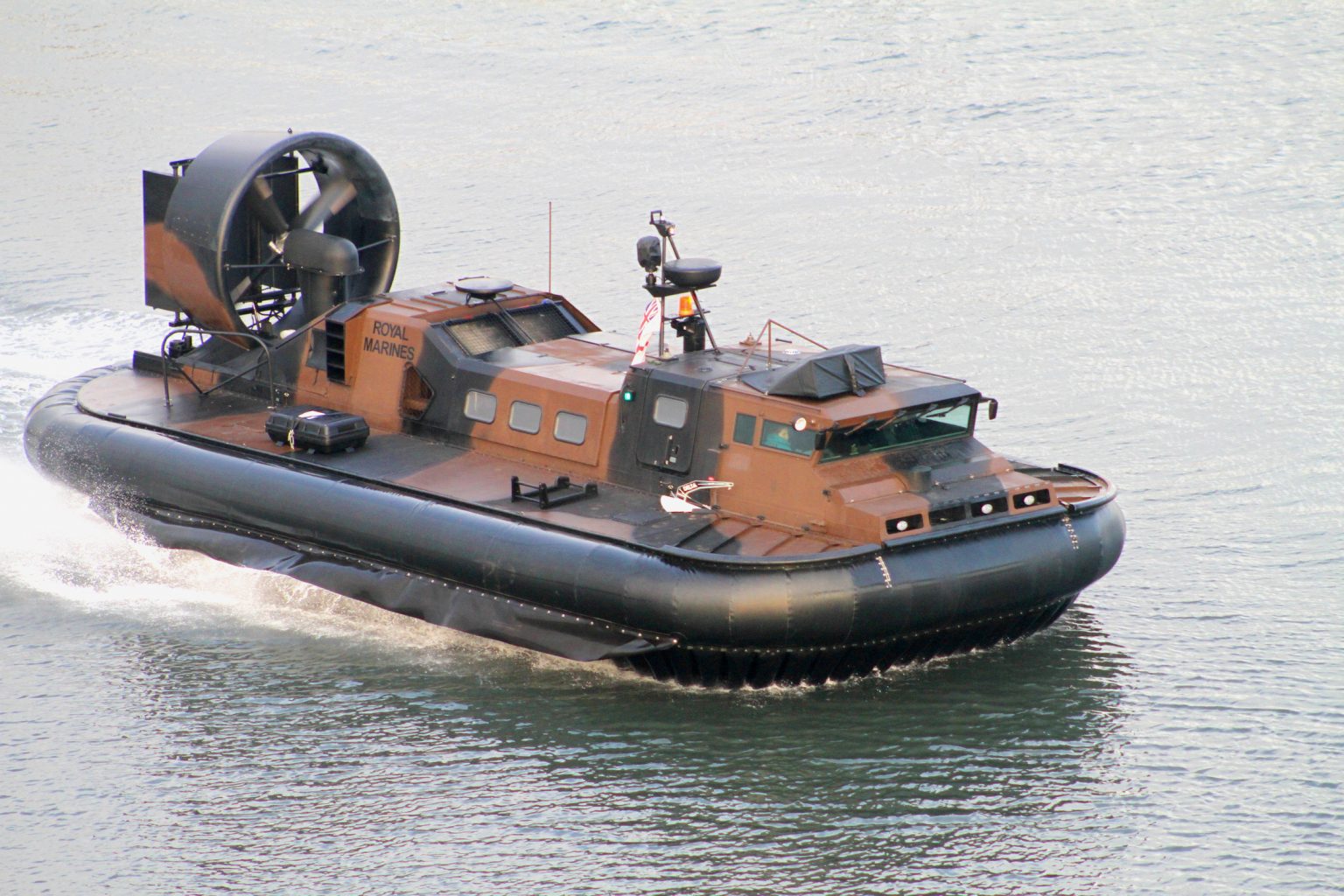 LCAC 100 : Landing Craft, Air Cushion (LCAC) to Ship to Shore Connector ...